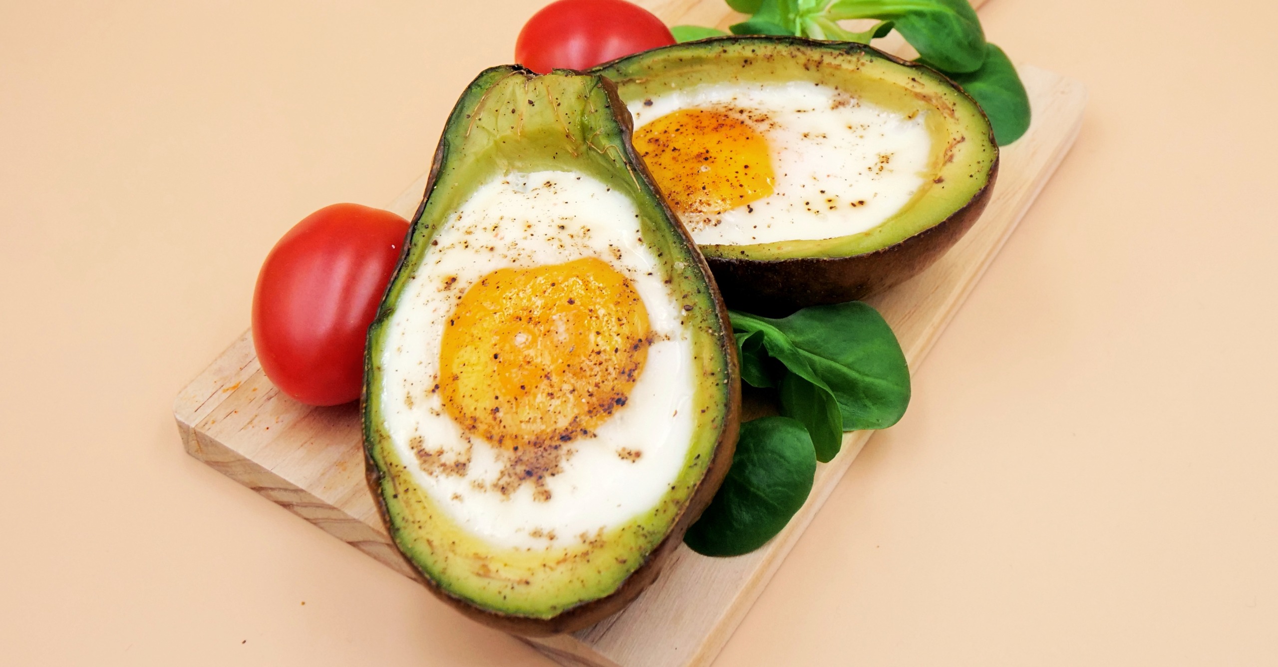 Baked egg in avocado